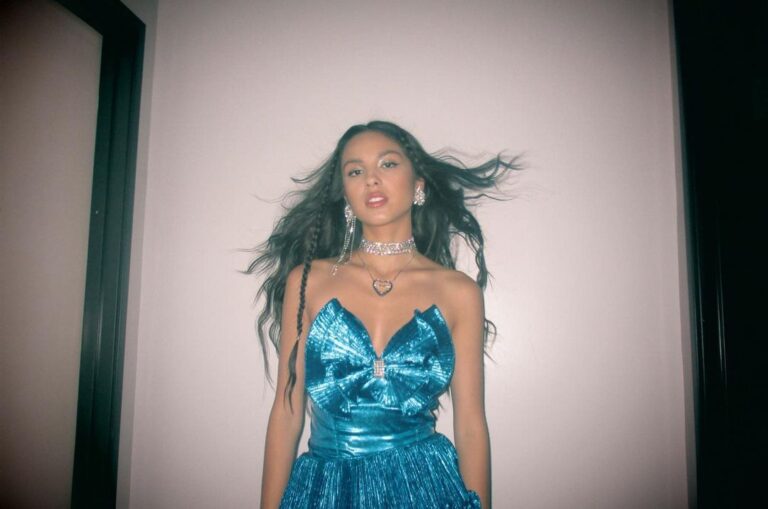 7 Things You Missed from Olivia Rodrigo’s “Sour Prom” - The Garnette Report