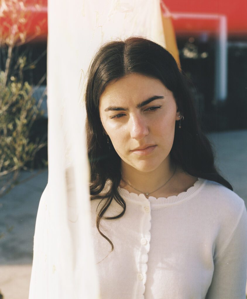 Avery Lynch Reveals New Single, “Think About It" - The Garnette Report