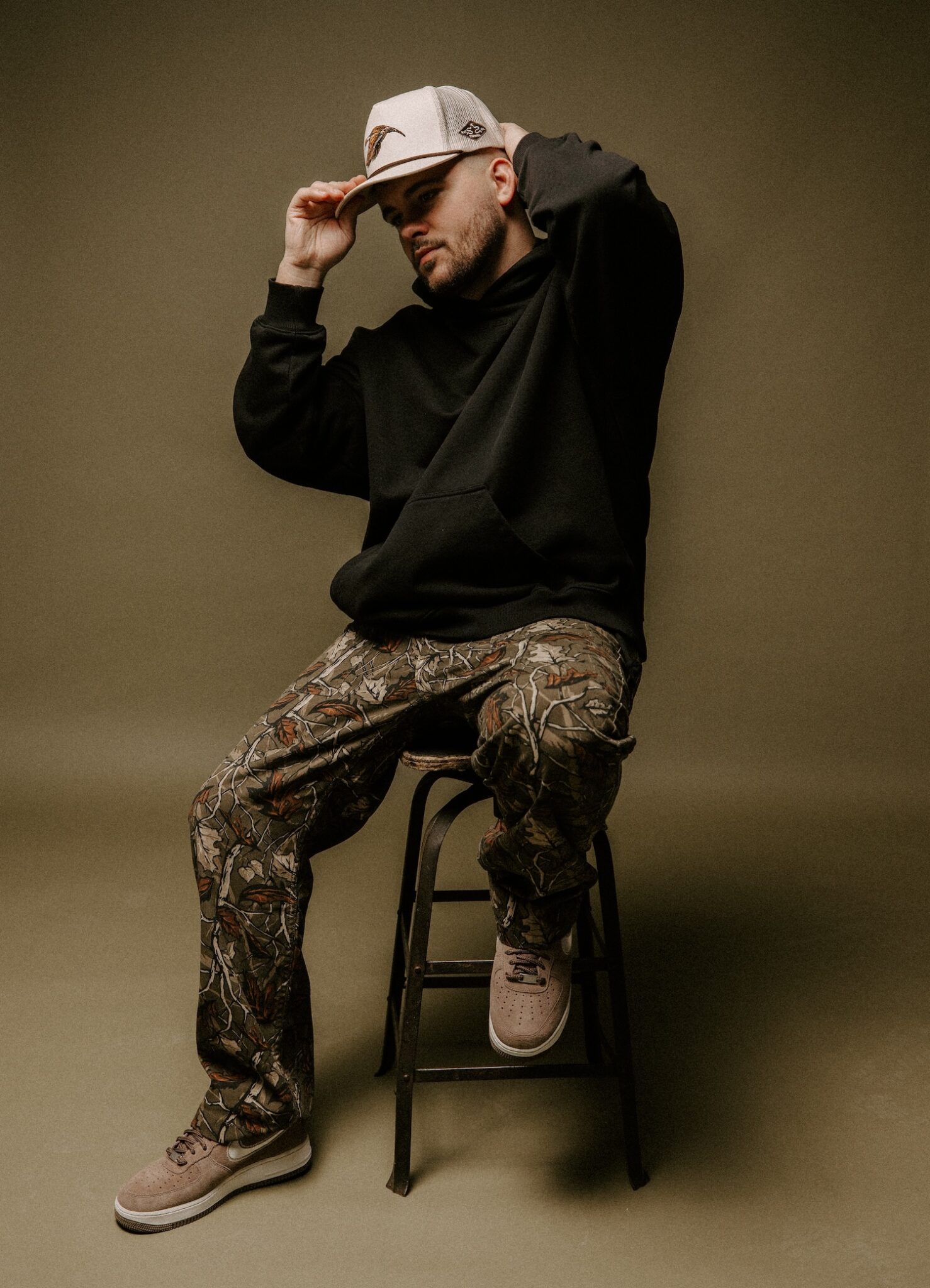 Jake Banfield Releases Debut Album 'Open Bars' - The Garnette Report